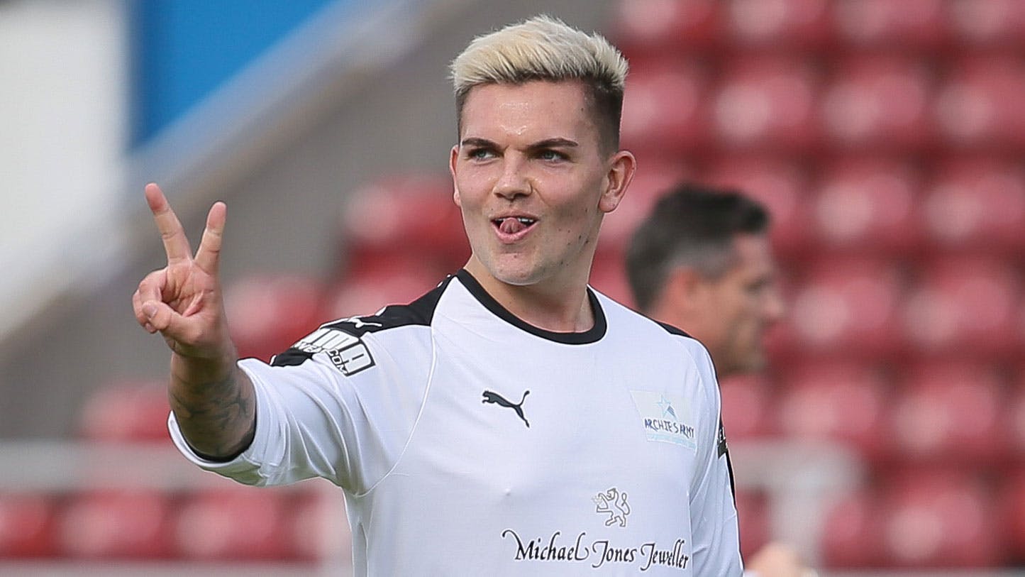 Geordie Shore's Sam Gowland shows off his cinema room and it's HUGE ...