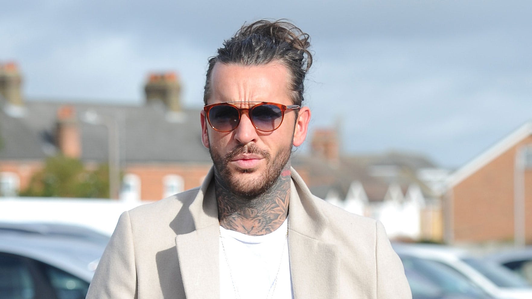 Pete Wicks spotted on date with YouTube star while filming CGD