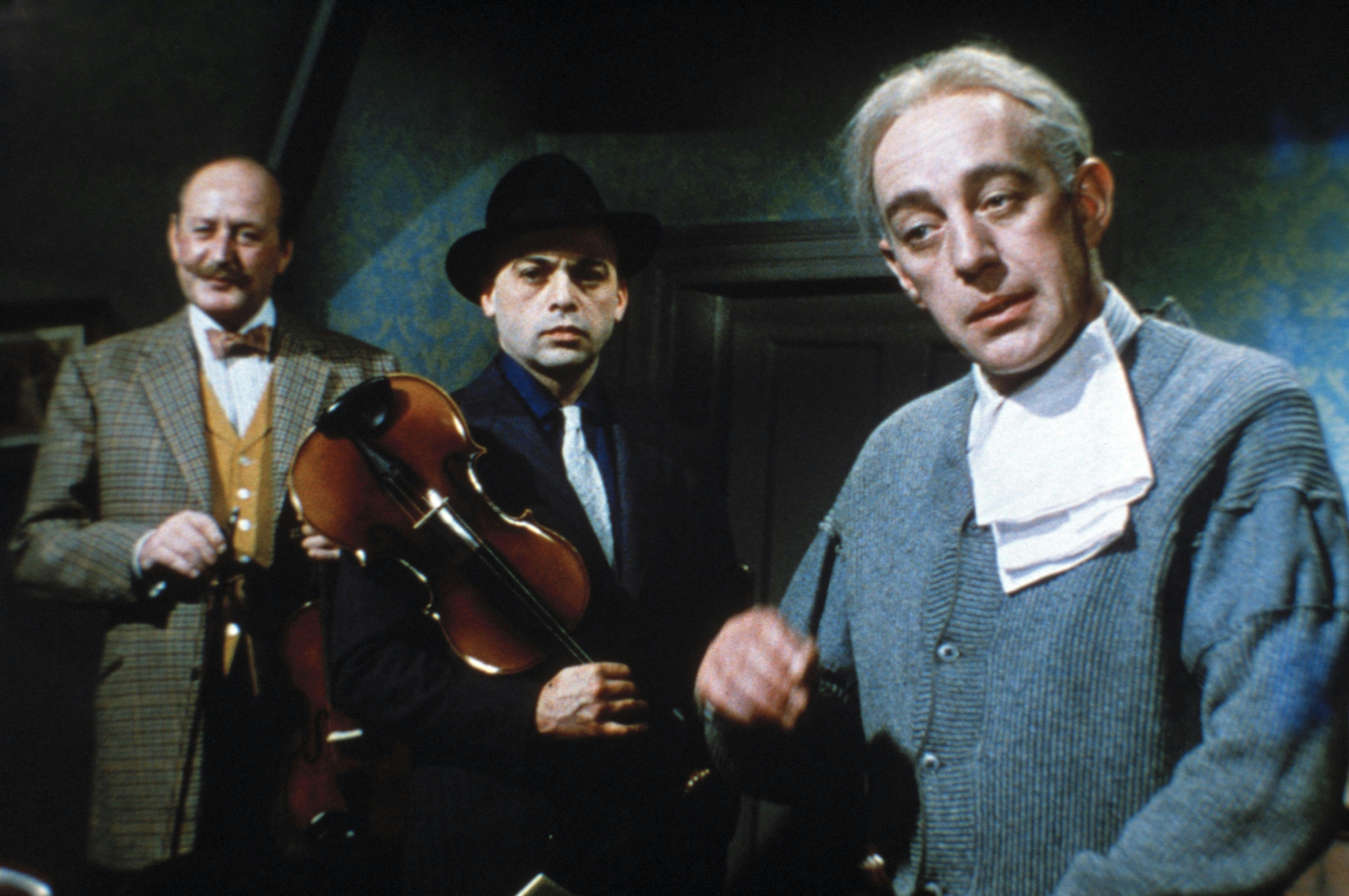 The Ladykillers: Exclusive Trailer And Poster For The 4K Restoration ...