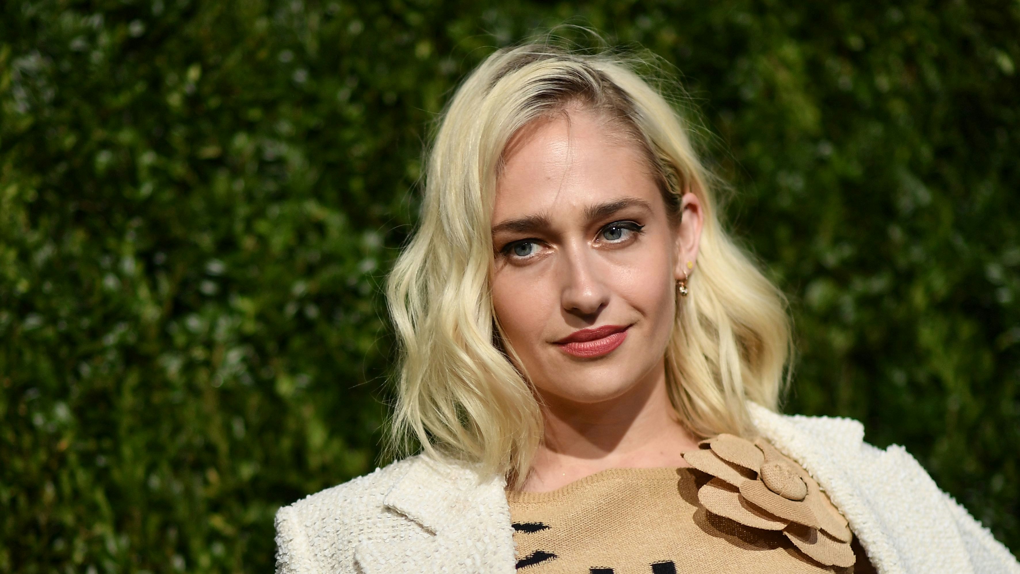 Girls Jemima Kirke Is The New Headmistress In Sex Education Series Three