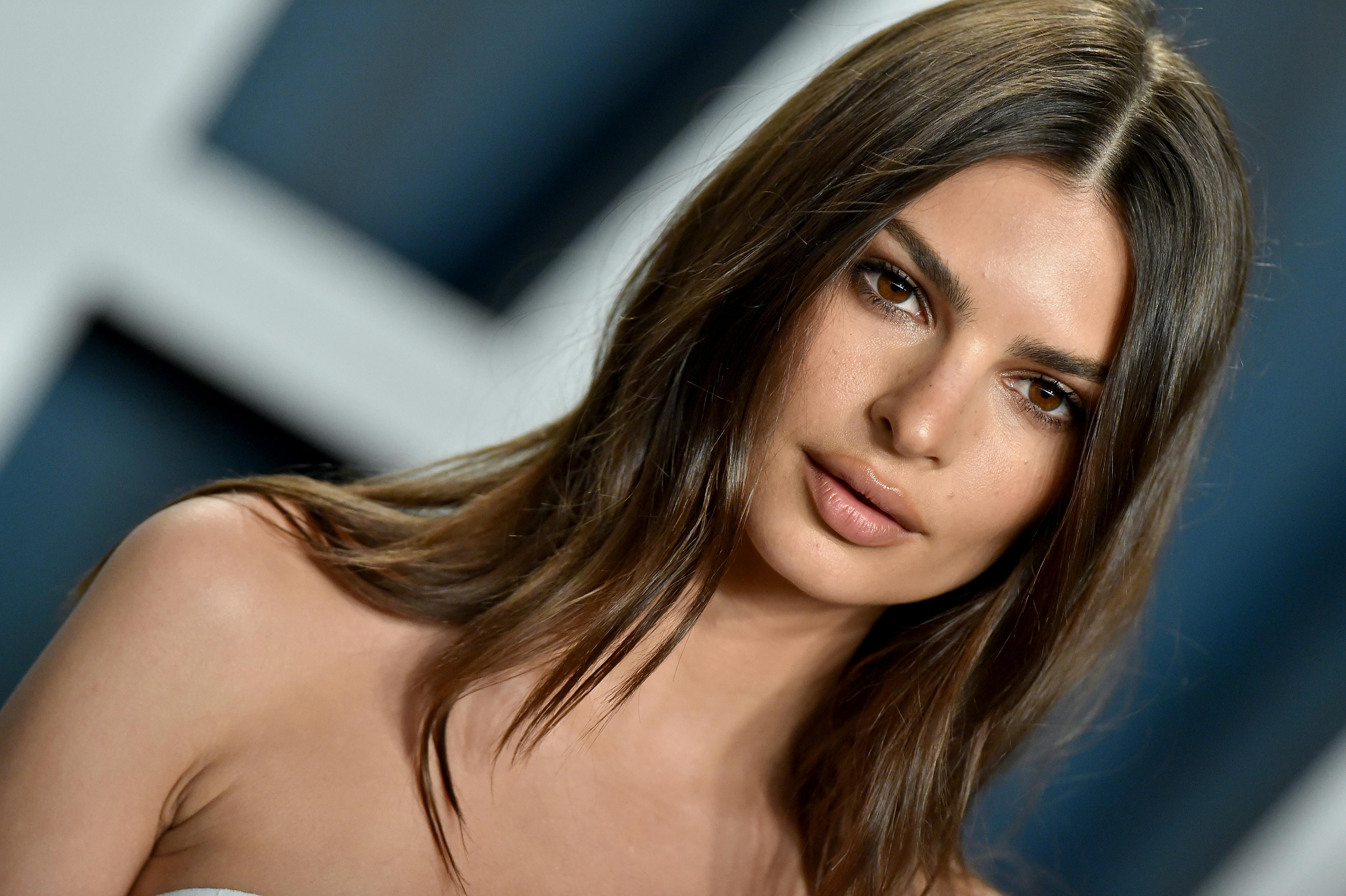 Emily Ratajkowski Swears By This £9 Winter Skin Saviour