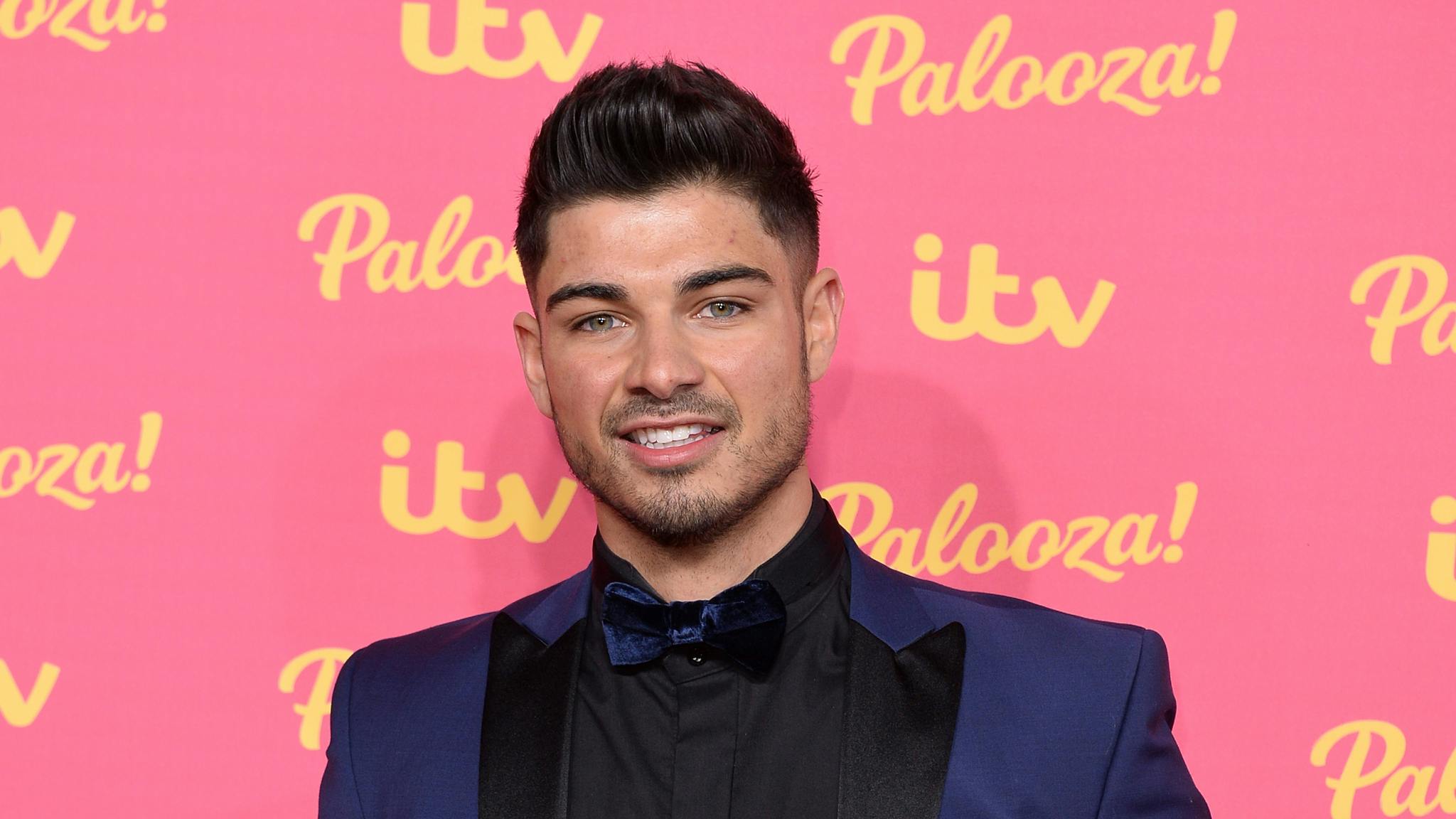 Love Island’s Anton Danyluk shows off incredible one-week body ...