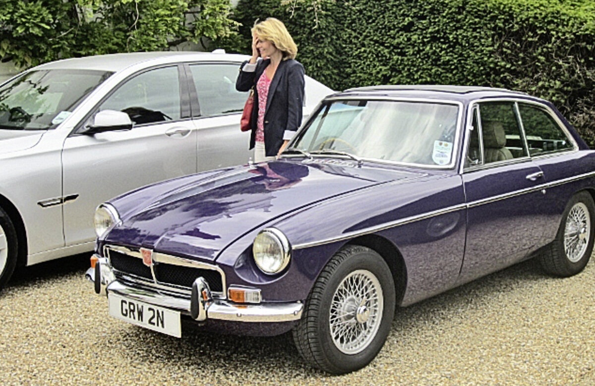 LIFE CYCLE – THE LIFE STORY OF AN MGB GT | %%channel_name%%