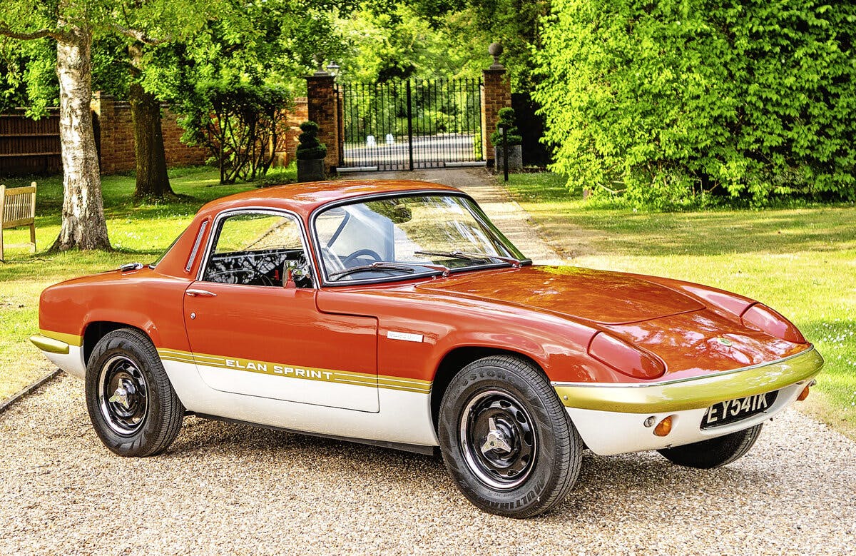 MARKET WATCH: LOTUS MODELS JOIN THE MARKET MOVERS | Classic Cars