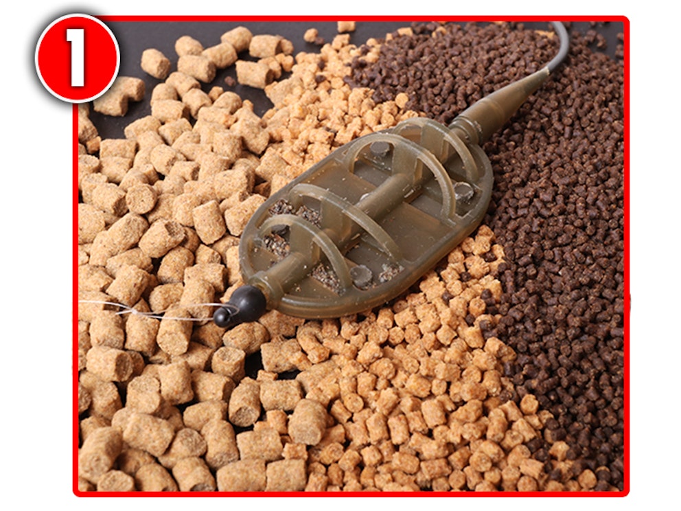 HOW TO MAKE THE BEST CARP METHOD FEEDER MIX | Angling Times