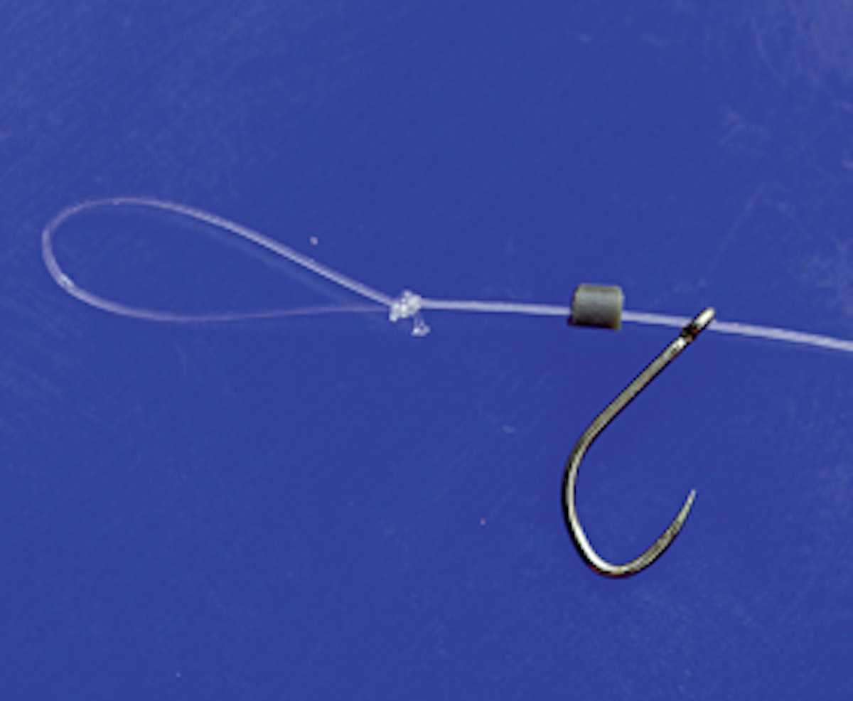 THREE WAYS TO HOOK A GRAIN OF SWEETCORN | Angling Times