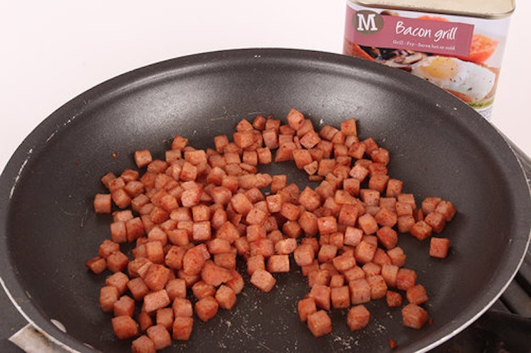 FISHING WITH MEAT TIPS | Angling Times