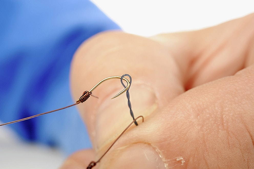 TOMMY PICKERING | HOW TO MAKE MY SIMPLE GROUNDBAIT FEEDER RIG ...