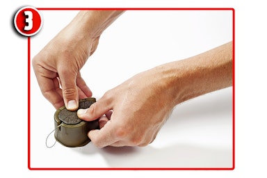 HOW TO TIE THE METHOD FEEDER RIG | Angling Times