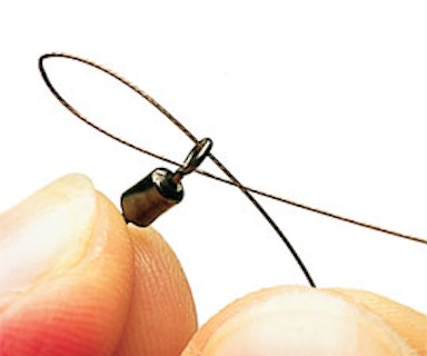 HOW TO MAKE WIRE TRACES | Angling Times