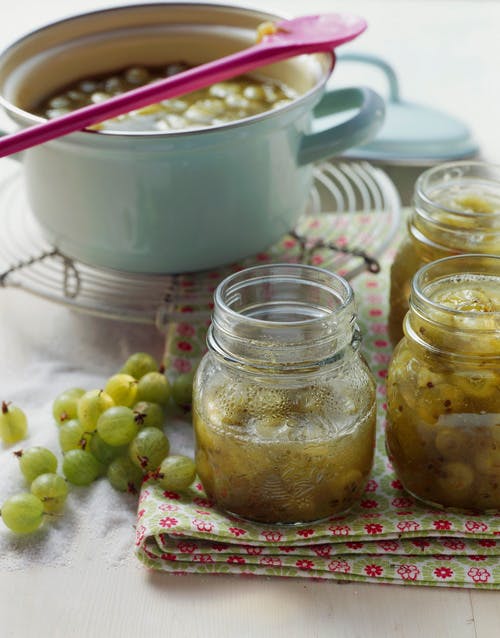 How to make gooseberry compote and other simple recipes