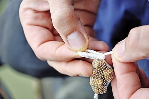 THE BEST WAY TO USE A BOMB WHILE FISHING | Angling Times