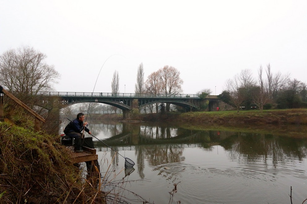 HOW TO FISH A BULK SHOT FLOAT RIG ON RIVERS WITH DAVE HARRELL | Angling ...