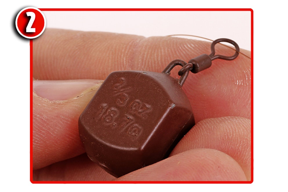 HOW TO TIE | CARP AND TENCH FLOAT LEGER RIG | Angling Times