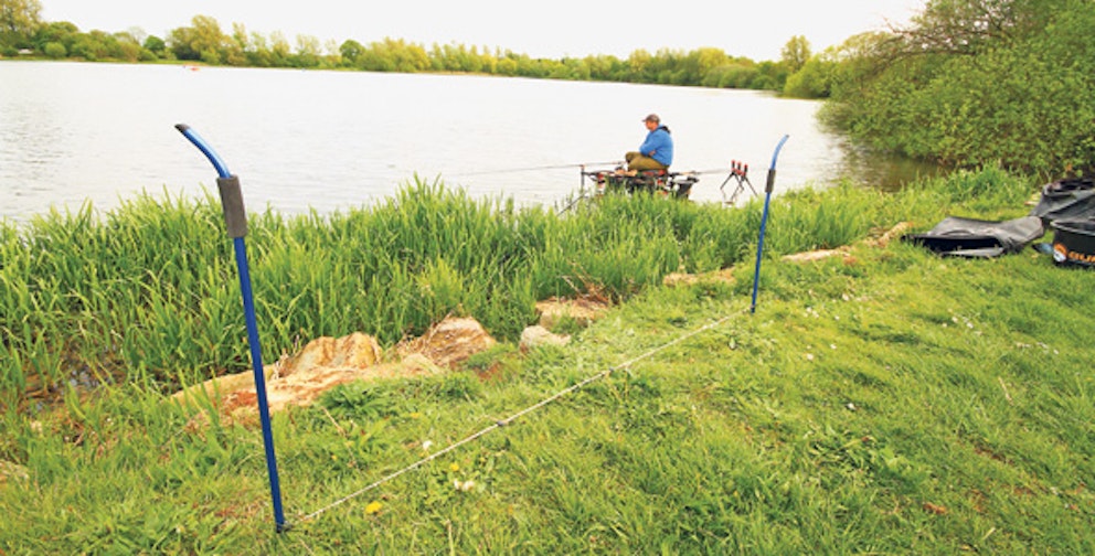 HOW TO TIE A LONG-RANGE BREAM FEEDER RIG | Angling Times