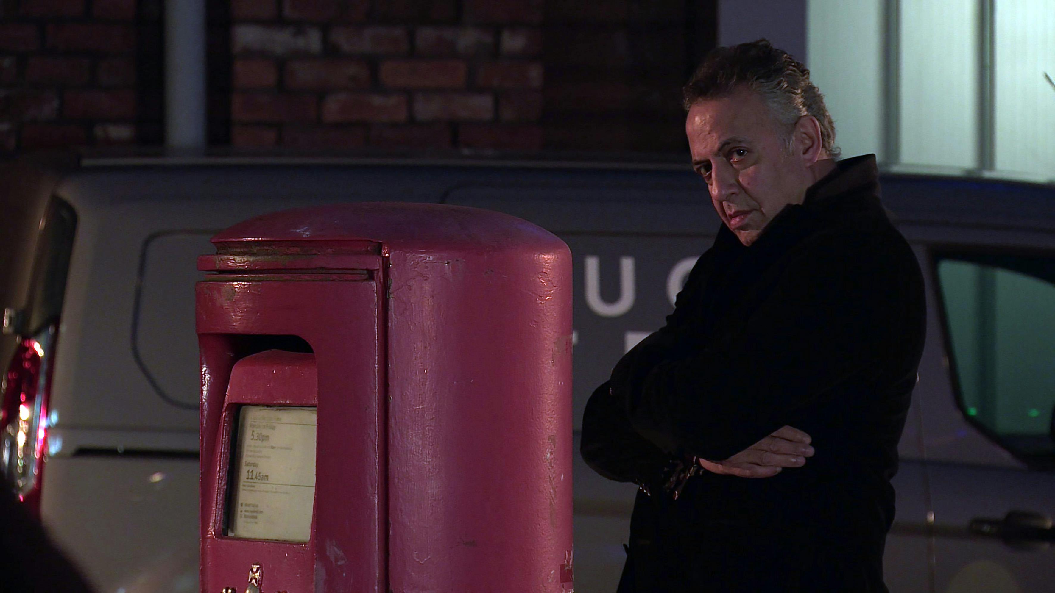 Corrie New Year spoilers: Dev Alahan betrays the residents