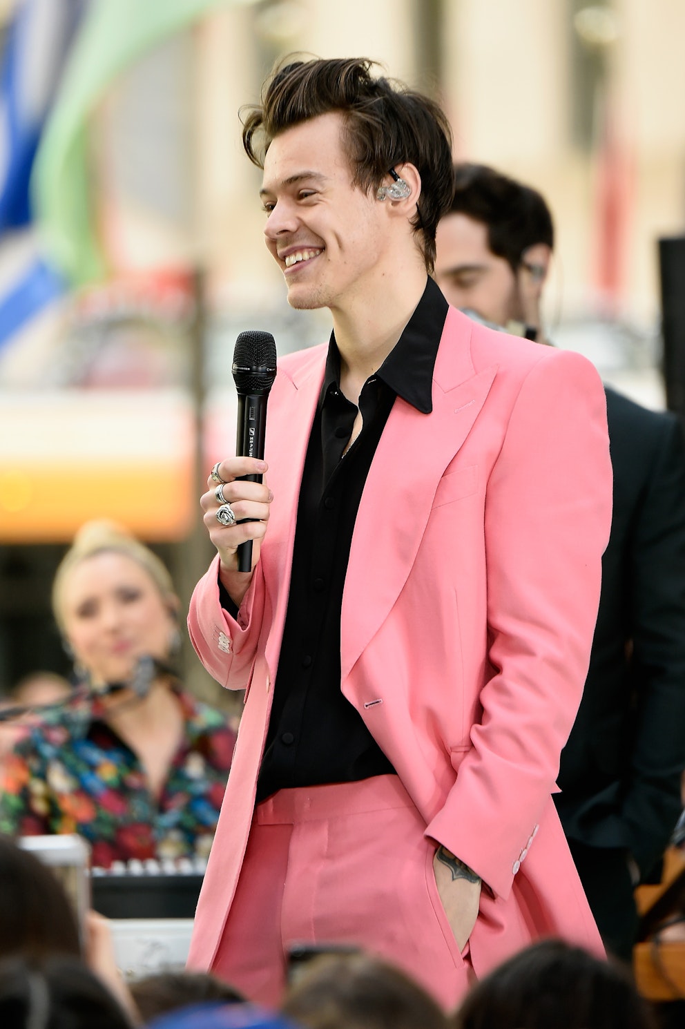 Harry Styles most ICONIC outfits
