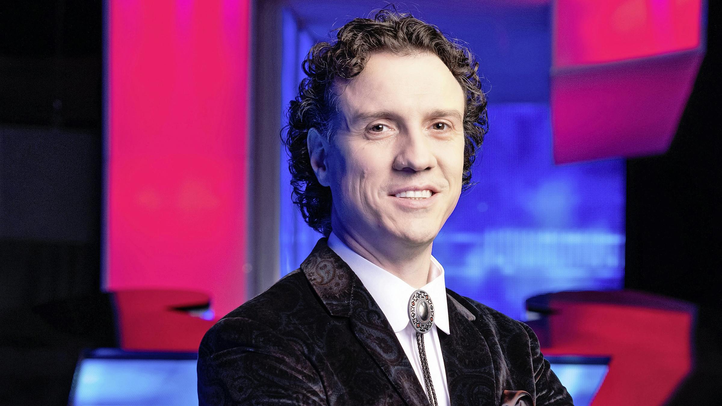 Meet the new Chaser 'The Menace' Ennis