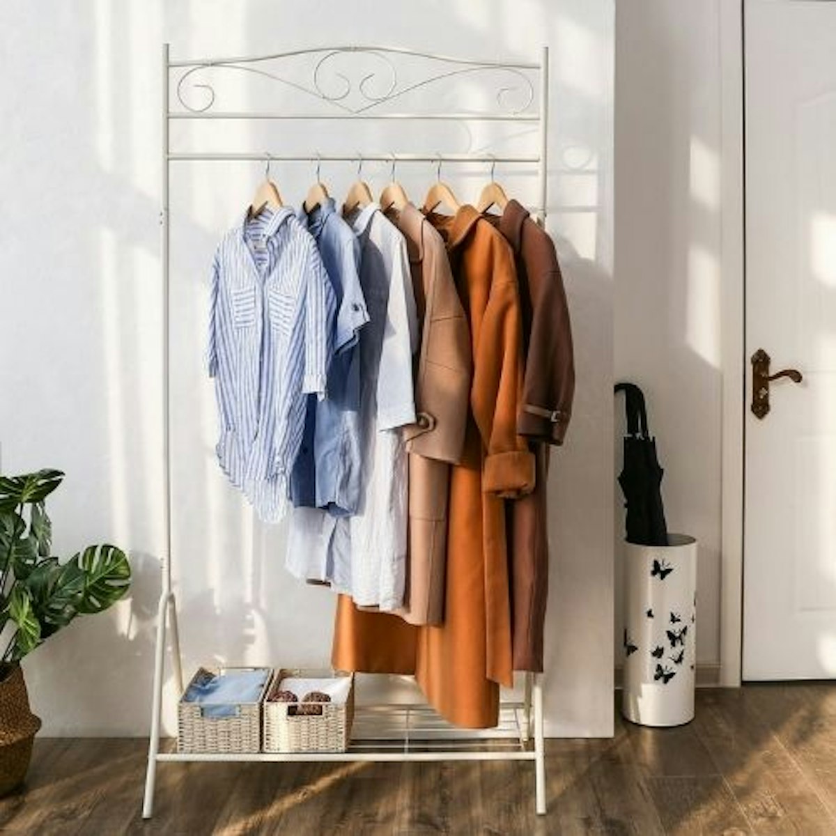 Best Clothes Rail For Storing All of Your Favourite Outfits