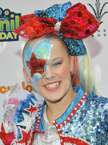 Who is JoJo Siwa and why is she in the news right now? | Celebrity | Heat