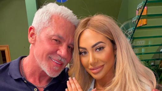 Wayne Lineker gives fans an insight into life at home with Chloe Ferry ...