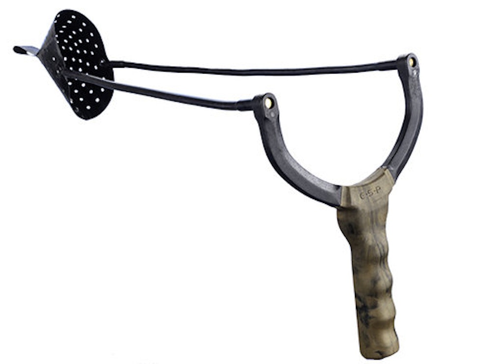 BUYERS GUIDE TO THE BEST CARP FISHING CATAPULTS | Angling Times