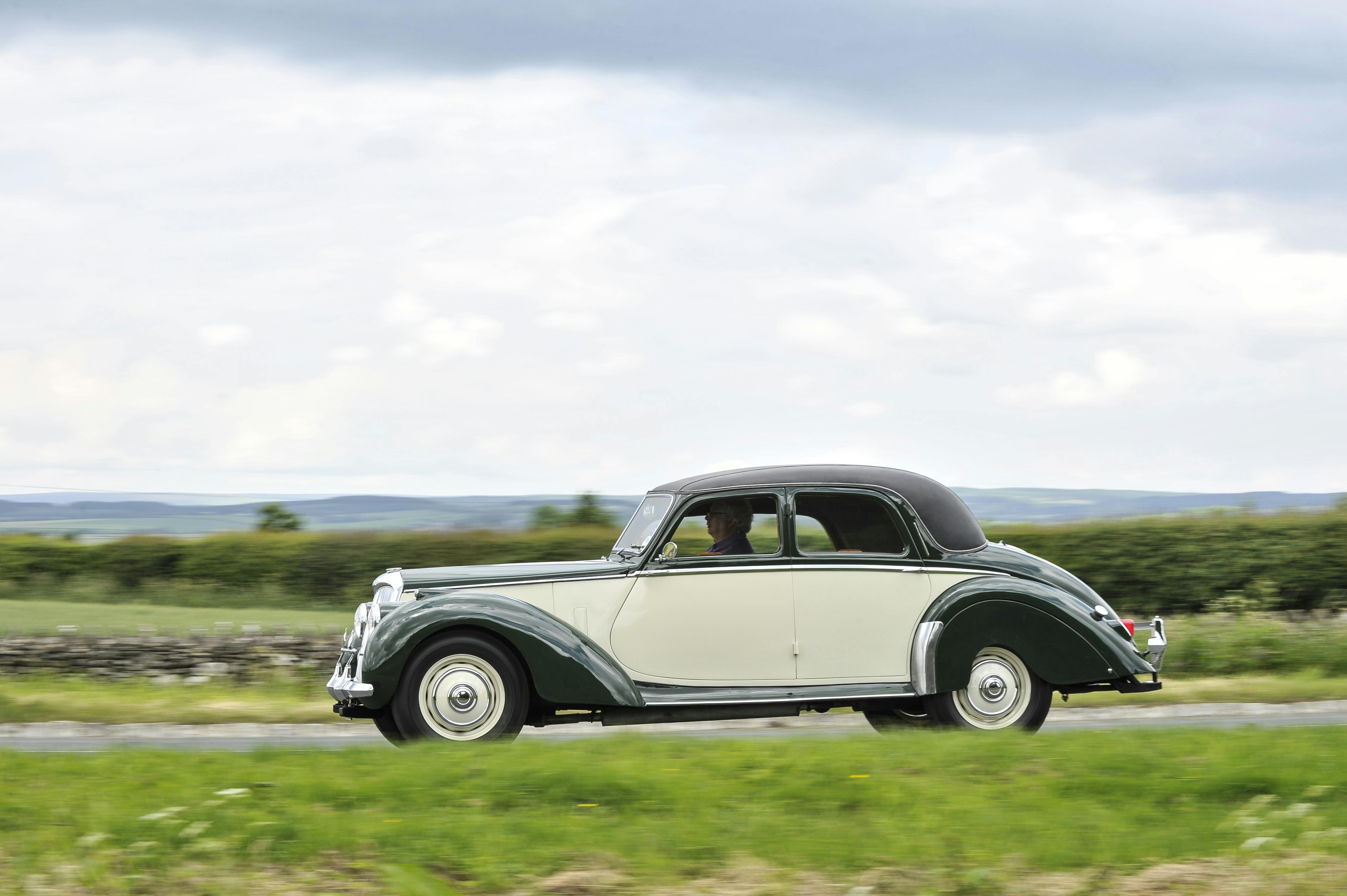 BEHIND THE WHEEL – RILEY RM | Classic Car Weekly