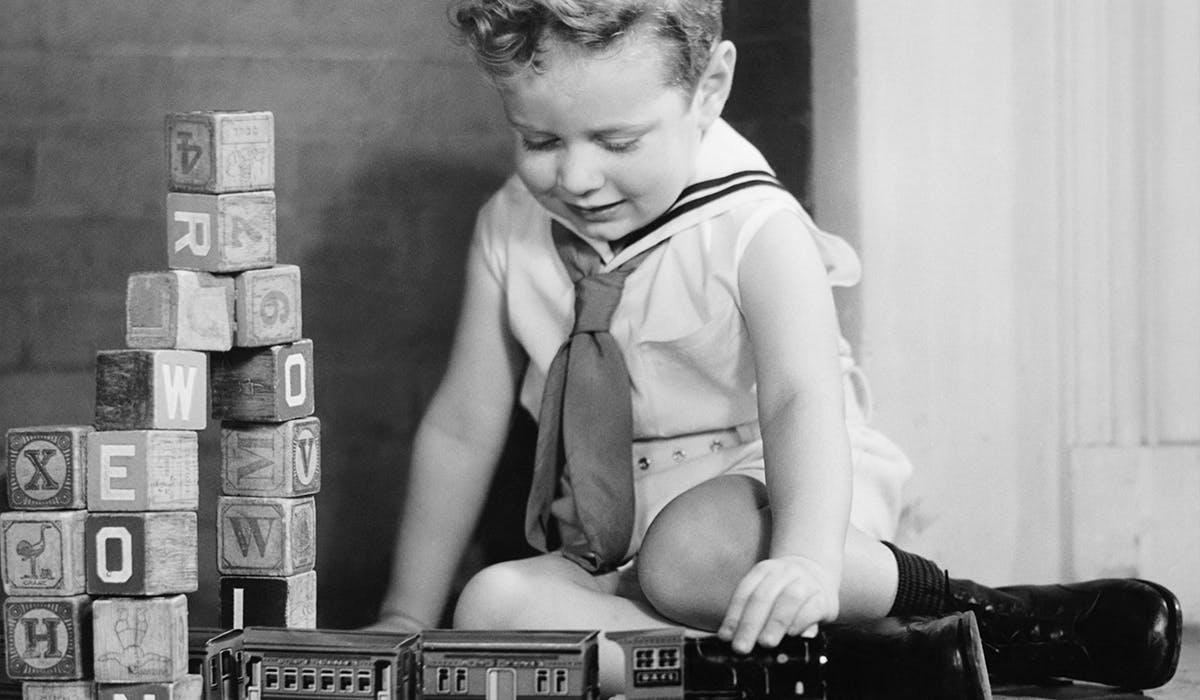 The hobbies and games children loved in the 1940s | Leisure | Yours