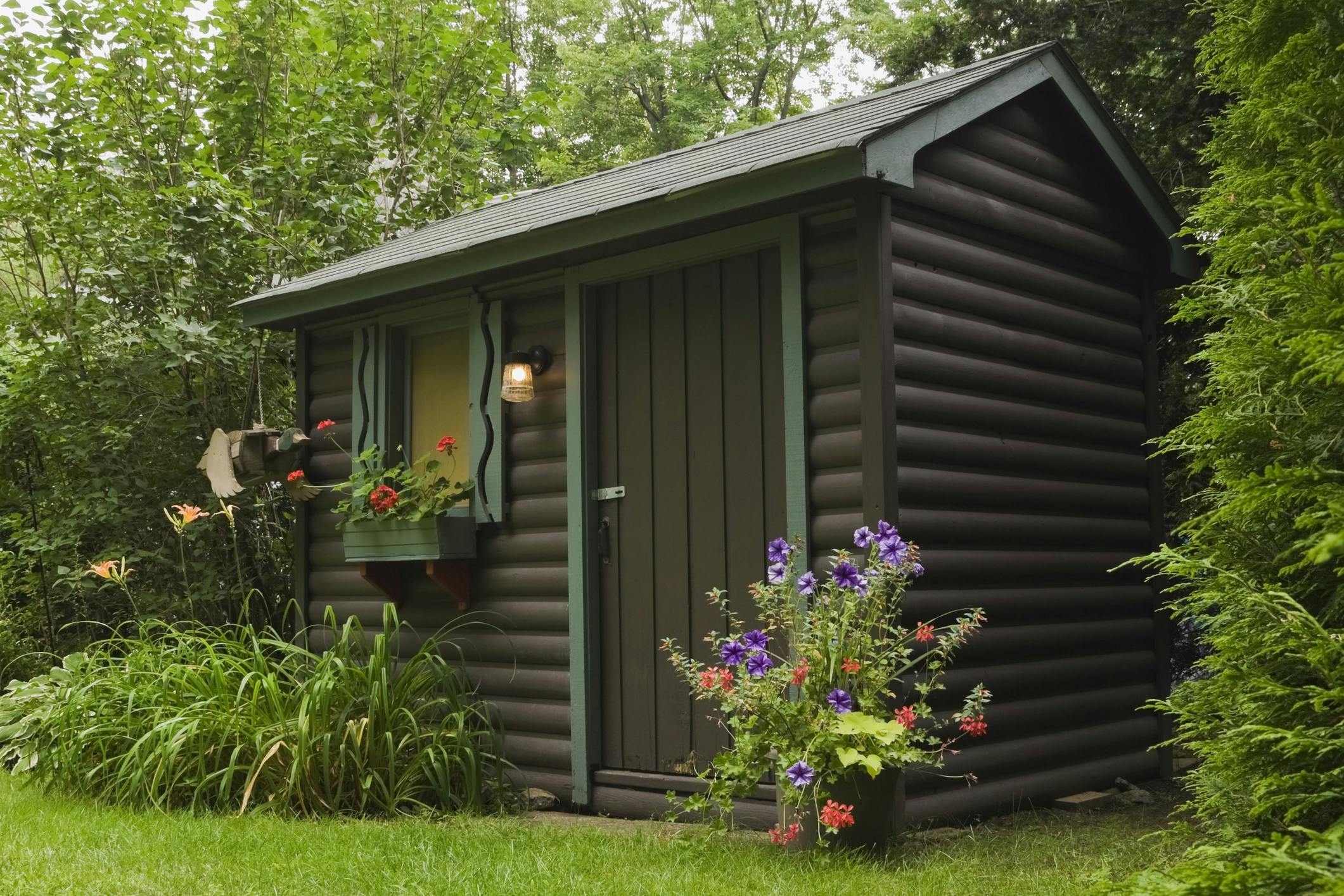 The Best Garden Sheds to Keep Your Garden Tidy and Looking Awesome