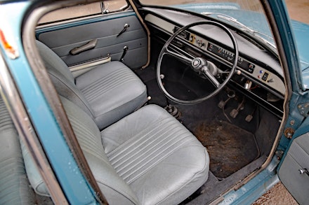 BEHIND THE WHEEL – AUSTIN 1100 | Features | Classic Car Weekly