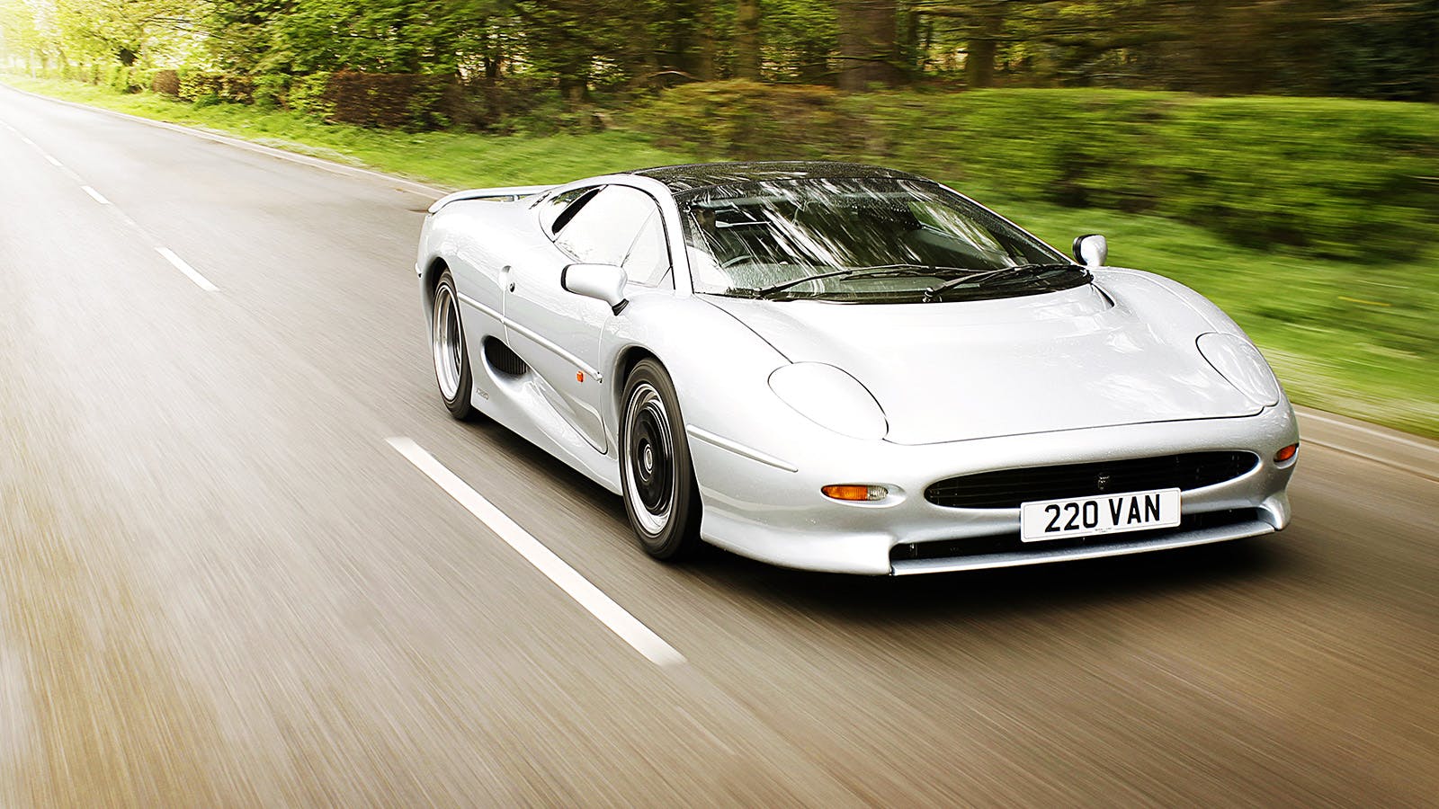Jaguar Xj220