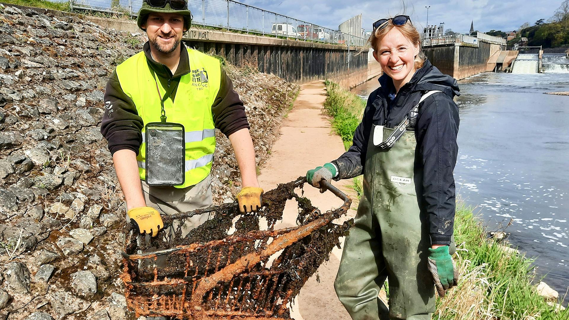 The Big Bankside Clean-up | Angling Times