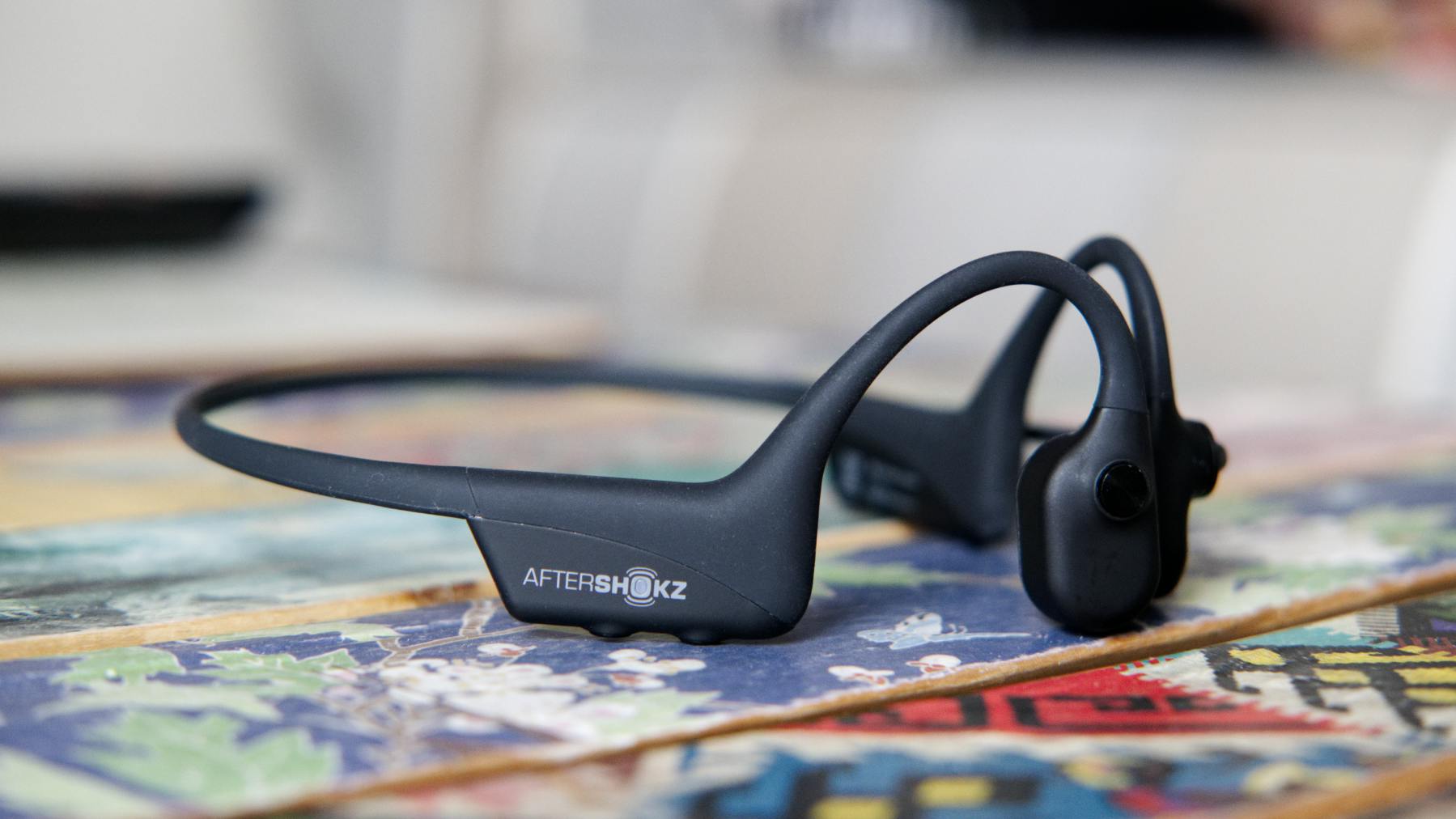SHOKZ OpenComm formerly AfterShokz Headset 60 second Review SHOKZ OpenComm formerly AfterShokz Headset 60 second Review