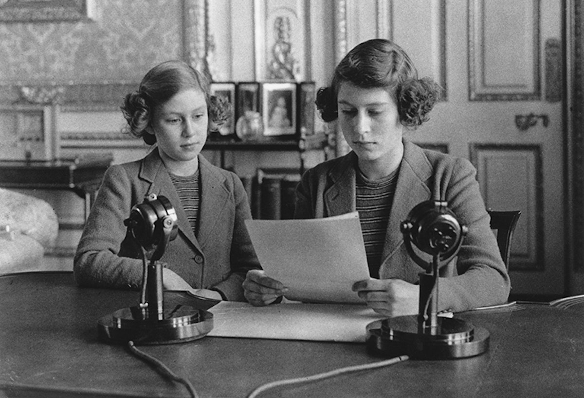 15 photos of the young Queen Elizabeth II