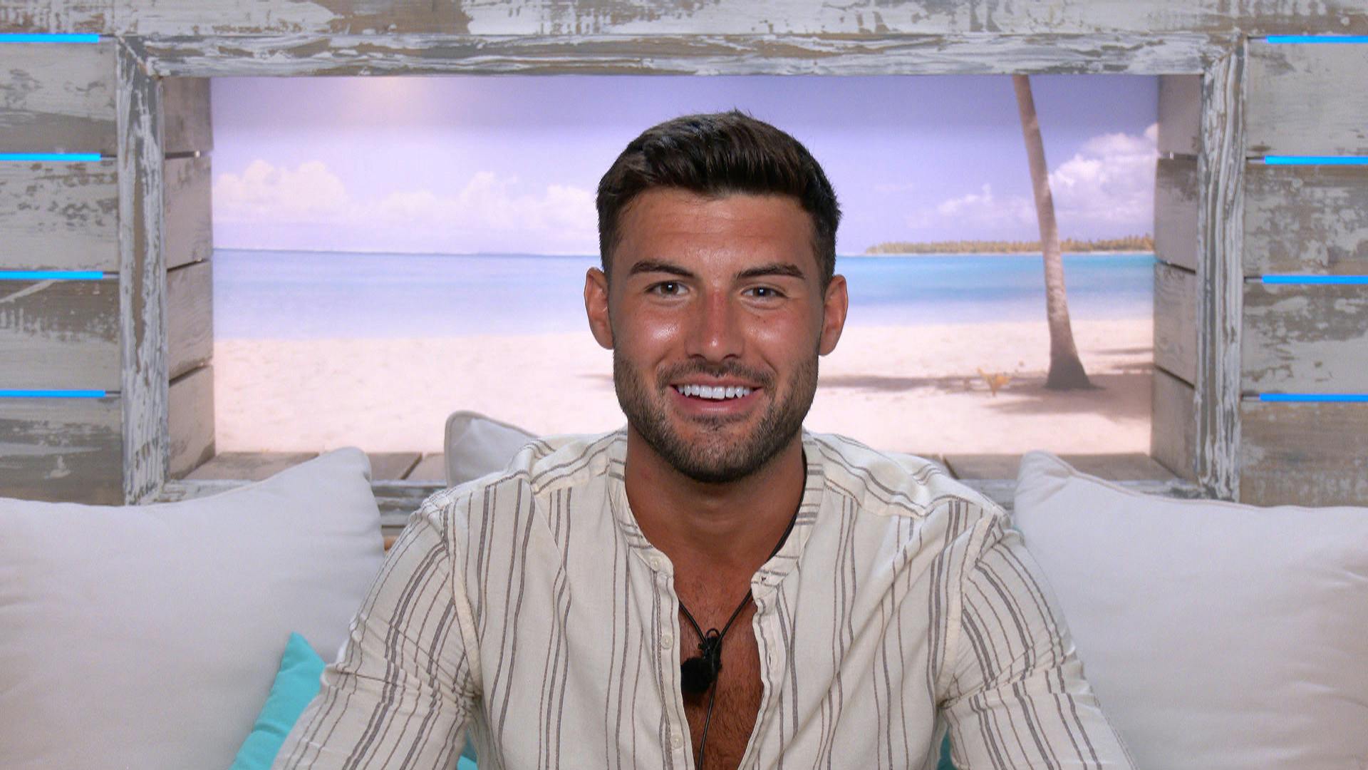 Love Island’s Liam Reardon spills the beans on secret bed-swapping 😱 | Entertainment | Heat
