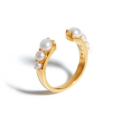 Emma Corrin Pulled Off A Surprise Performance At The Brit Awards In ...