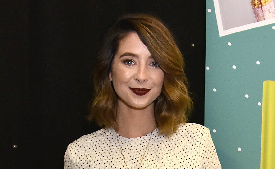 Zoë Sugg shares baby Ottilie’s first smile and we’ve melted | Closer