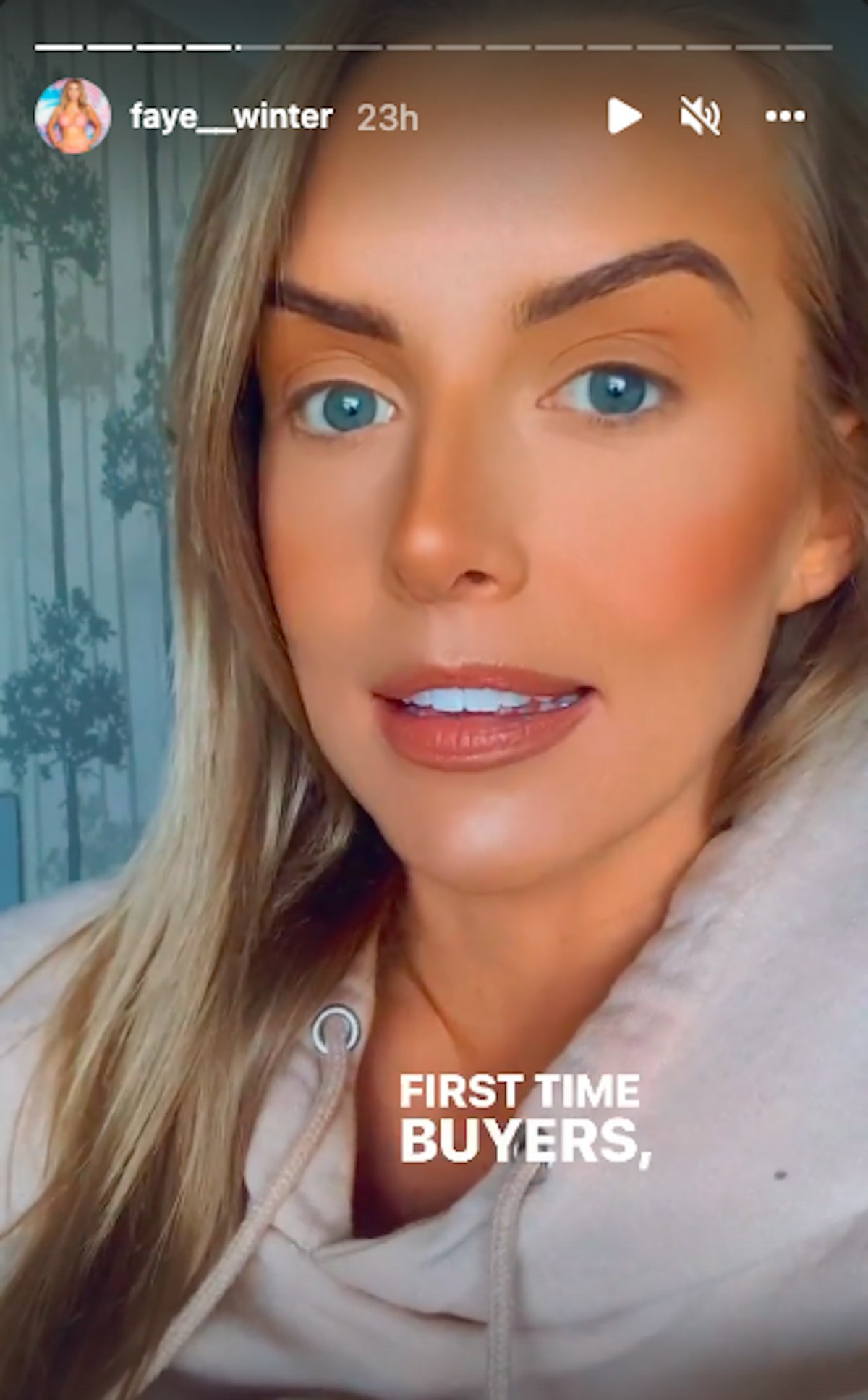 Faye Winter unveils 'ball sack' lips after having fillers dissolved