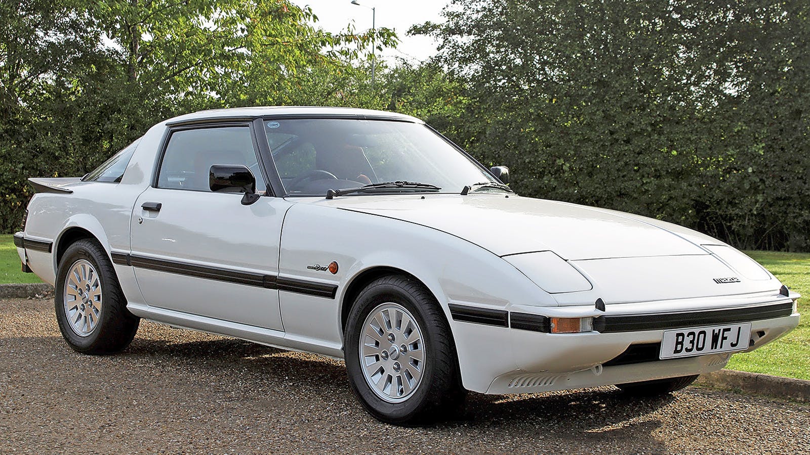 MARKET WATCH: Mazda RX-7 takes off | %%channel_name%%