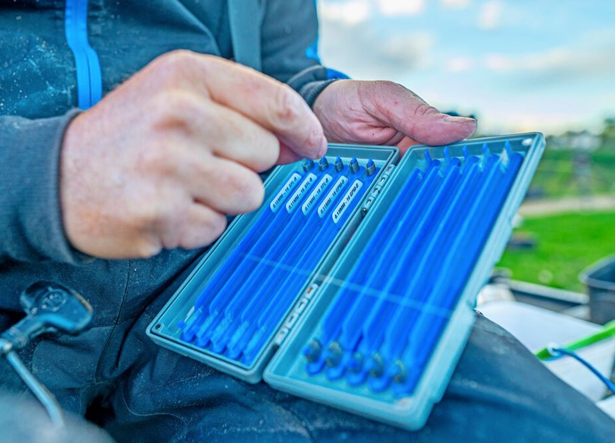 How to fish a waggler in the cold | Angling Times