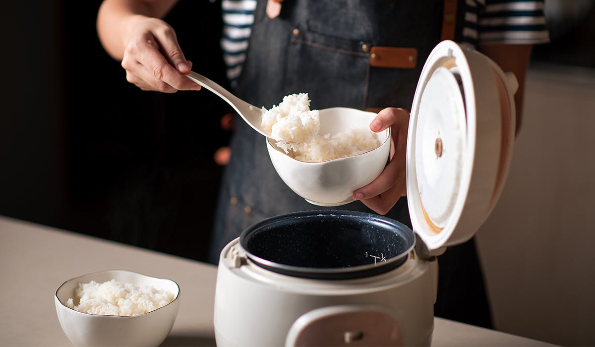 How to use a rice cooker for fluffy rice | Life | Yours