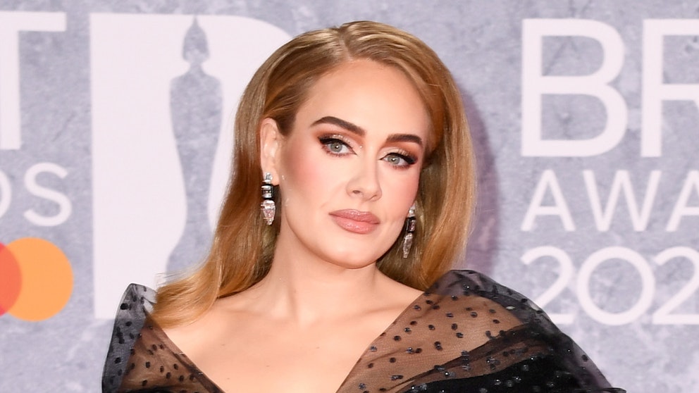 Adele shows off body transformation in Captain Hook outfit | Celebrity ...