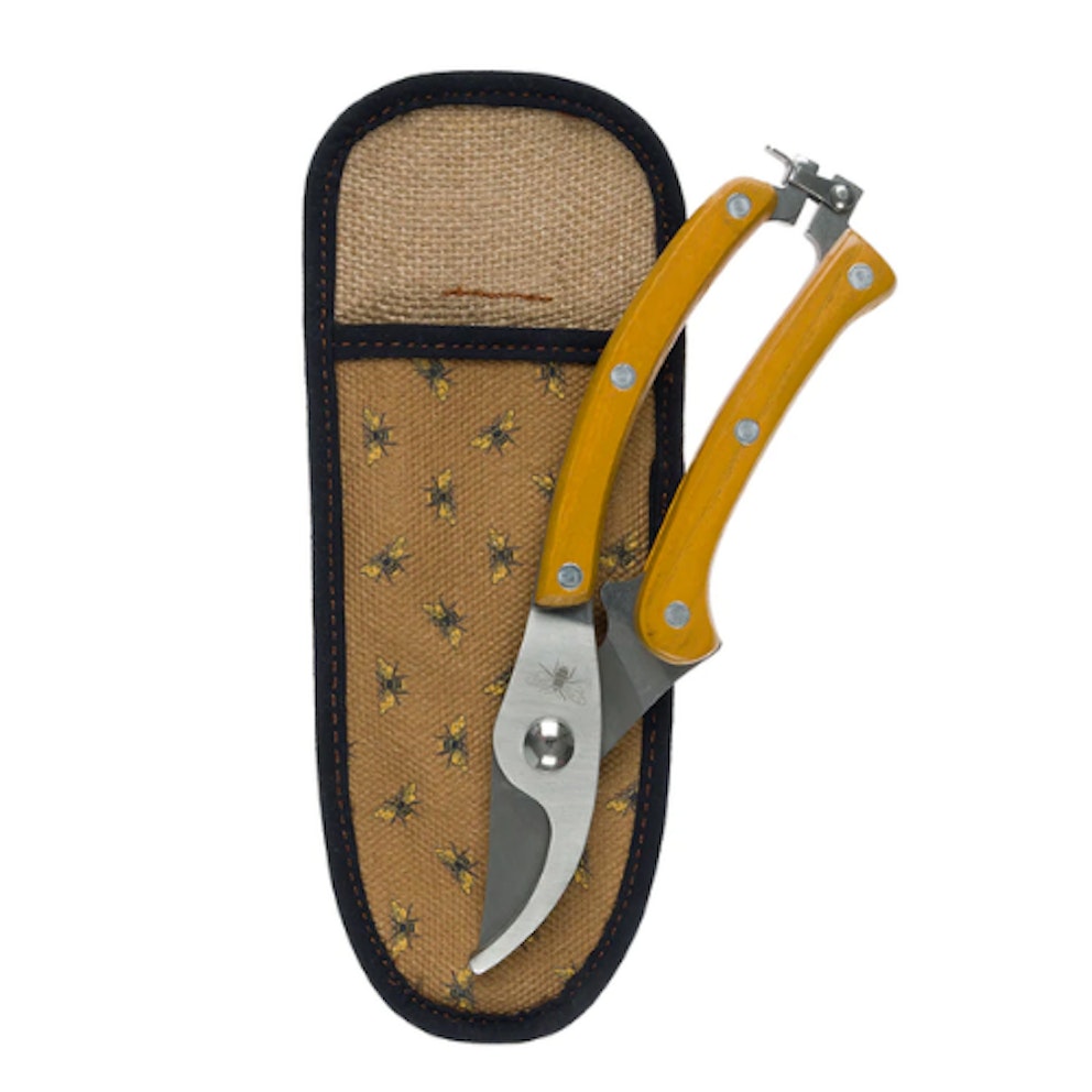 Best secateurs to tidy up your garden 2025