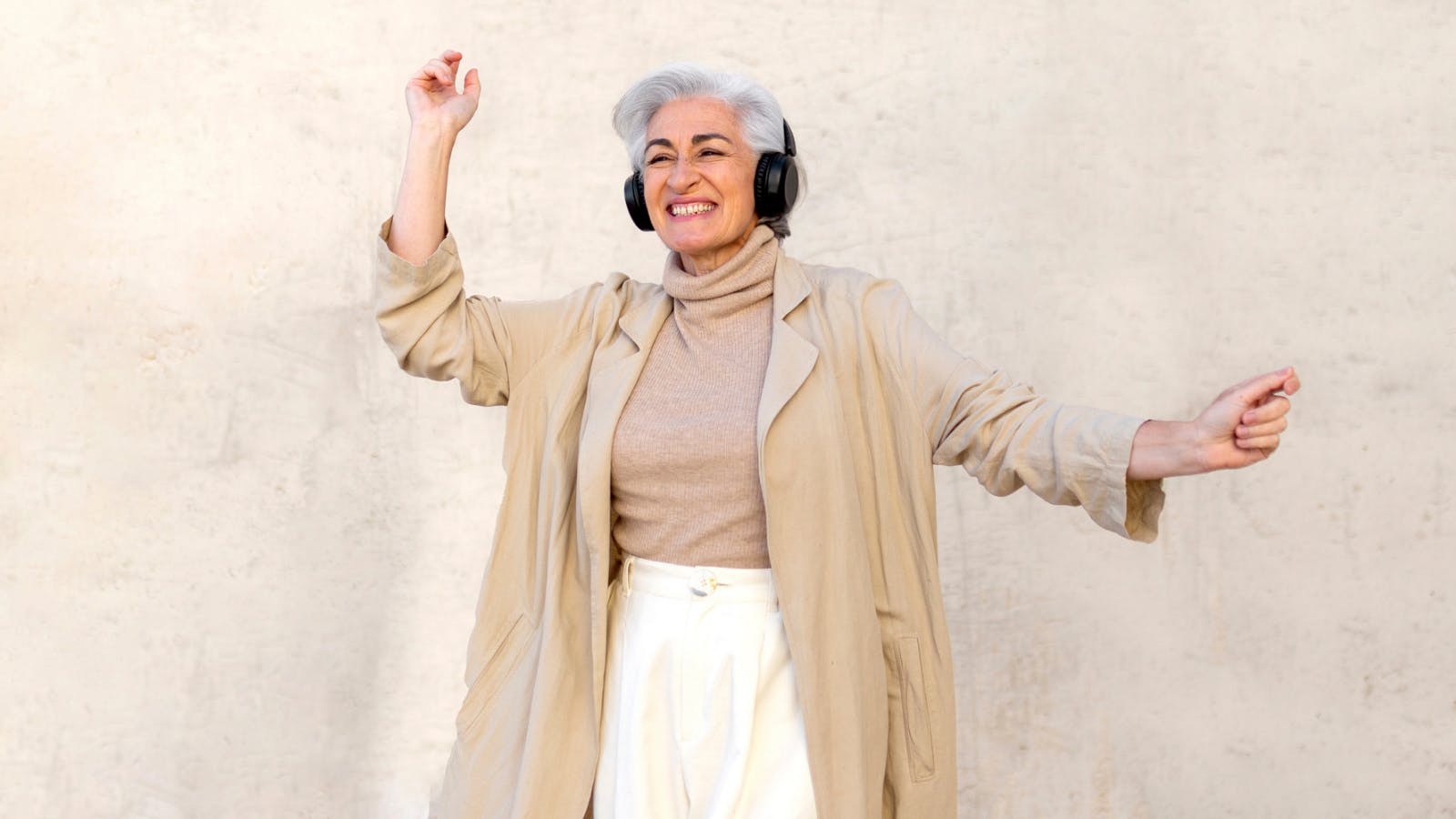 20 Stylish And Transitional Spring Coats For Women 2022