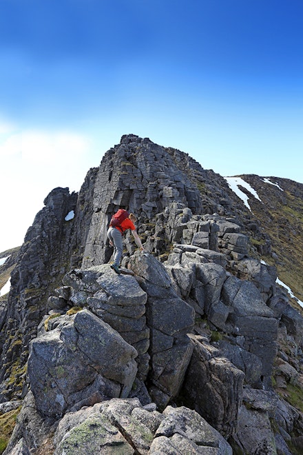How to scramble the Fiacaill Ridge, Cairngorms | live for the outdoors