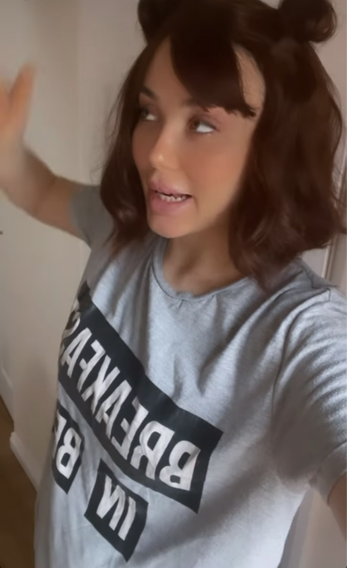 You need to see Frankie Sims' brunette bob