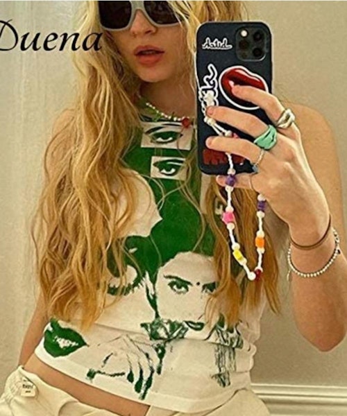 Indie aesthetic outfits: how to dress like a ’90s bombshell in 2022 ...