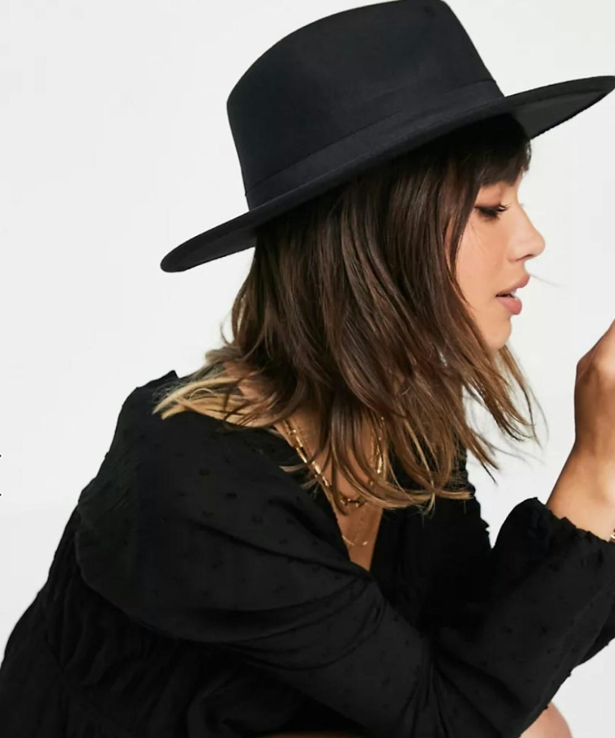 Indie aesthetic outfits: how to dress like a '90s bombshell in 2022