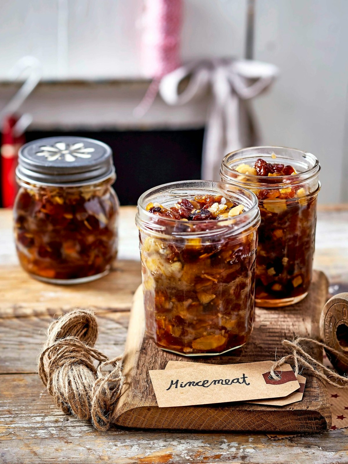 Homemade mincemeat recipe for festive baking | %%channel_name%%