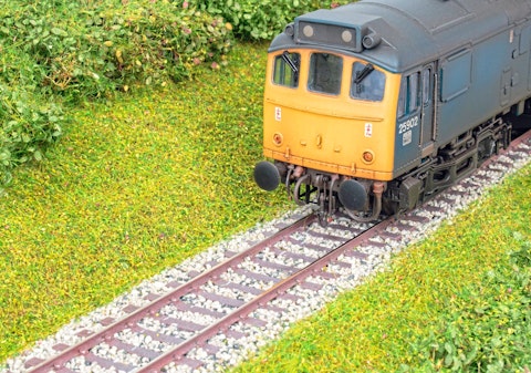 HOW TO BALLAST YOUR TRACK | Model Rail